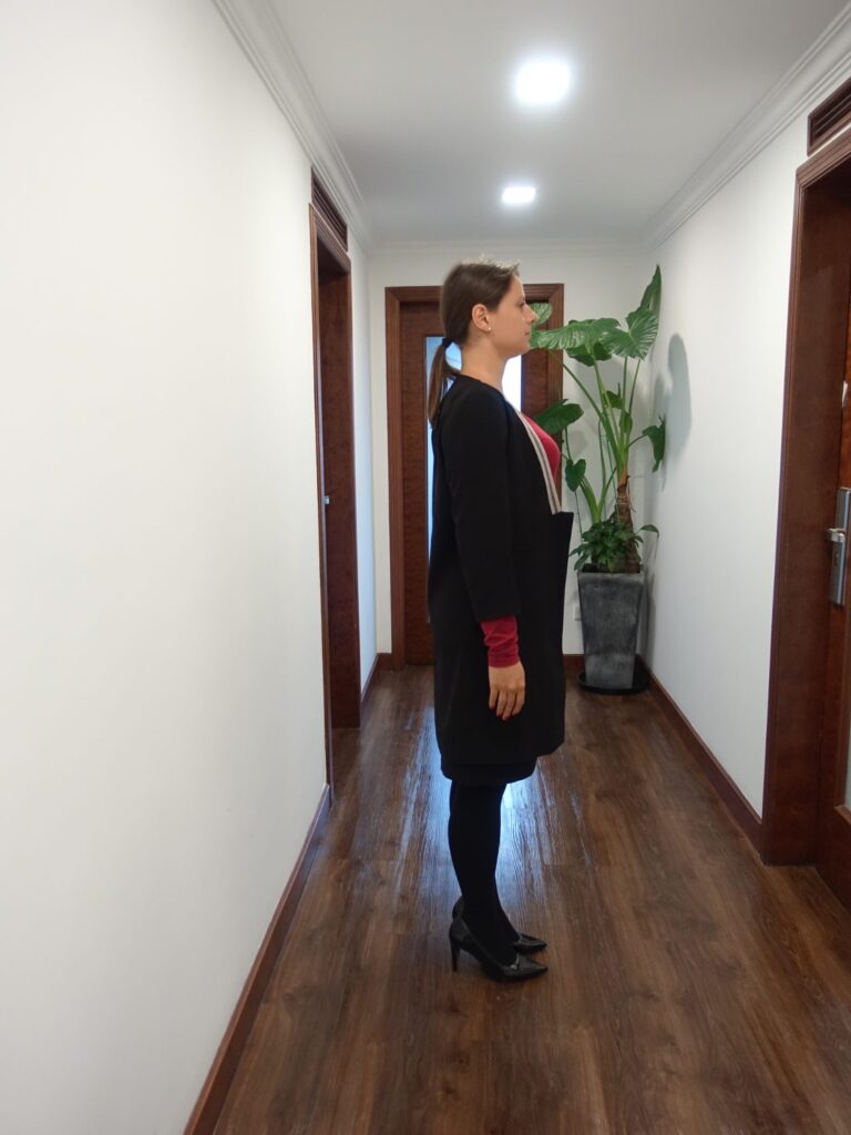 Deportment exercises for elegant posture ~ Academie de Bernadac ...