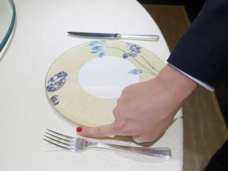 Guideline for Chinese table setting ~ Academie de Bernadac : Academie ...